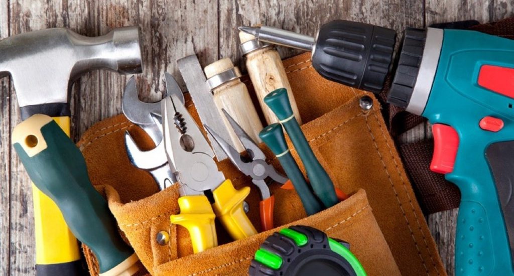 Bricolage : Tous les outils indispensables à avoir chez soi – Ets Railhet